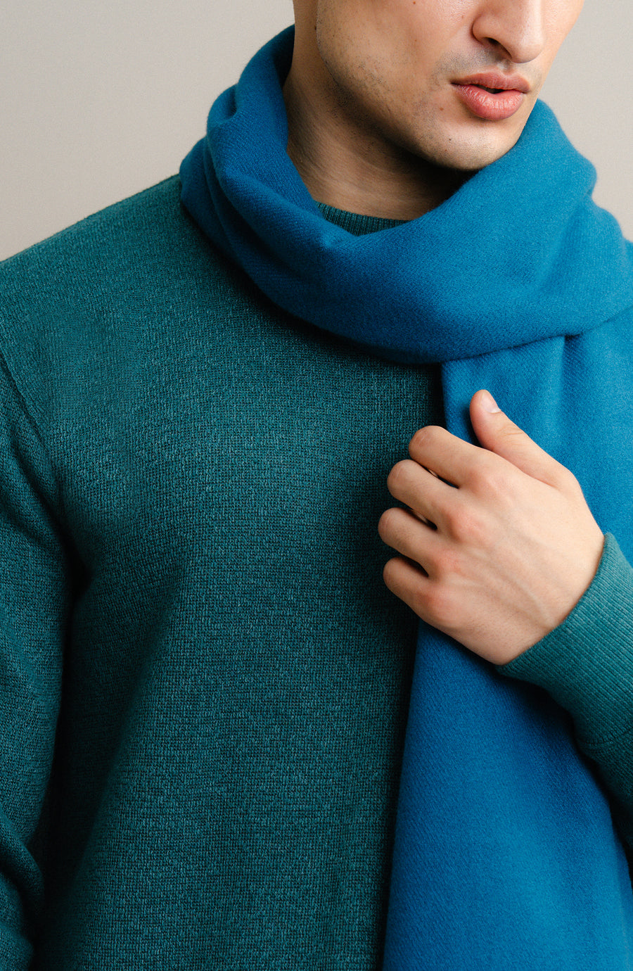 Mufflers for Men | Stylish Winter Mufflers Online in Pakistan